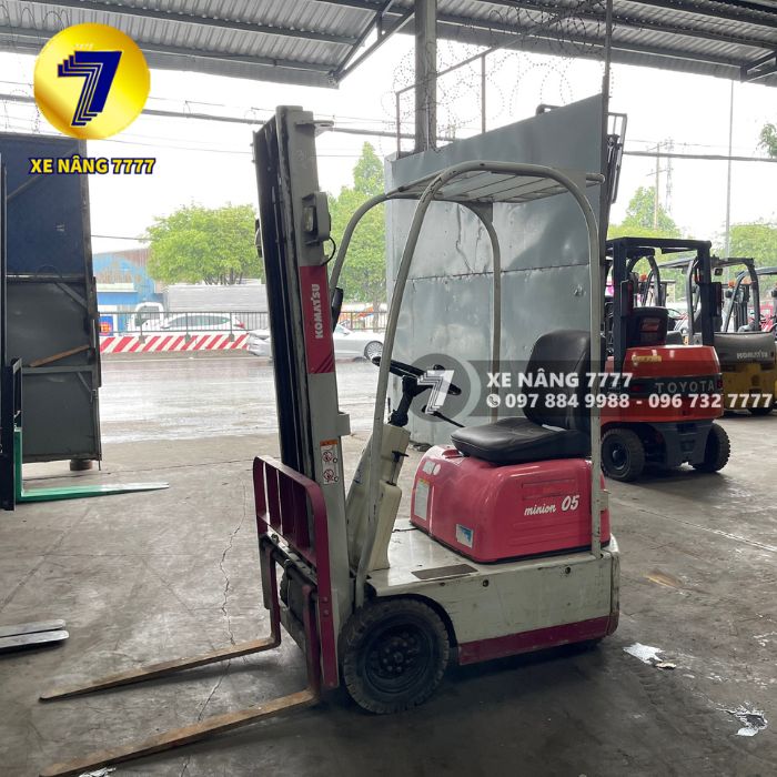 Xe nâng điện ngồi lái 500kg KOMATSU FB05-3 - Xe nâng 7777