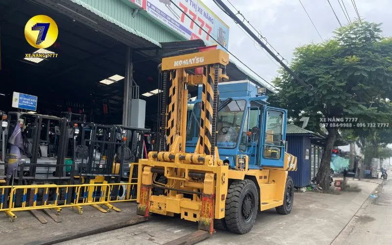 Xe Nâng Dầu 12 Tấn KOMATSU FD120-8 - Xe nâng 7777